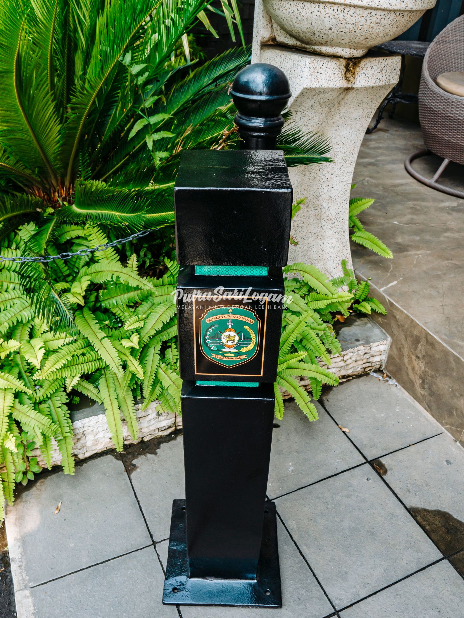 Bollard Pembatas Jalan Kutai Kartanegara - Bollard Trotoar